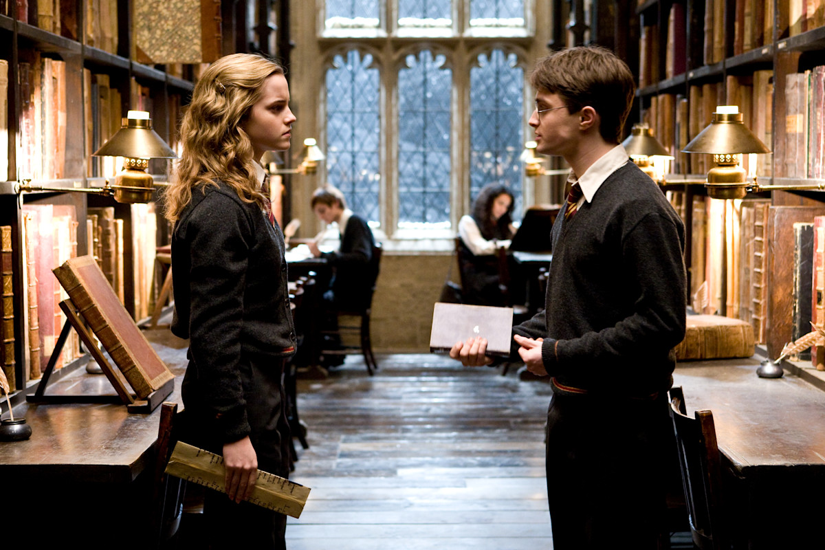 Harry Potter | How well do you know the books of the Hogwarts library ...