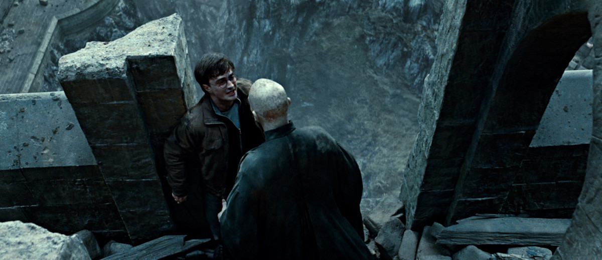 Harry Potter | How Philosopher’s Stone mirrors Deathly Hallows ...
