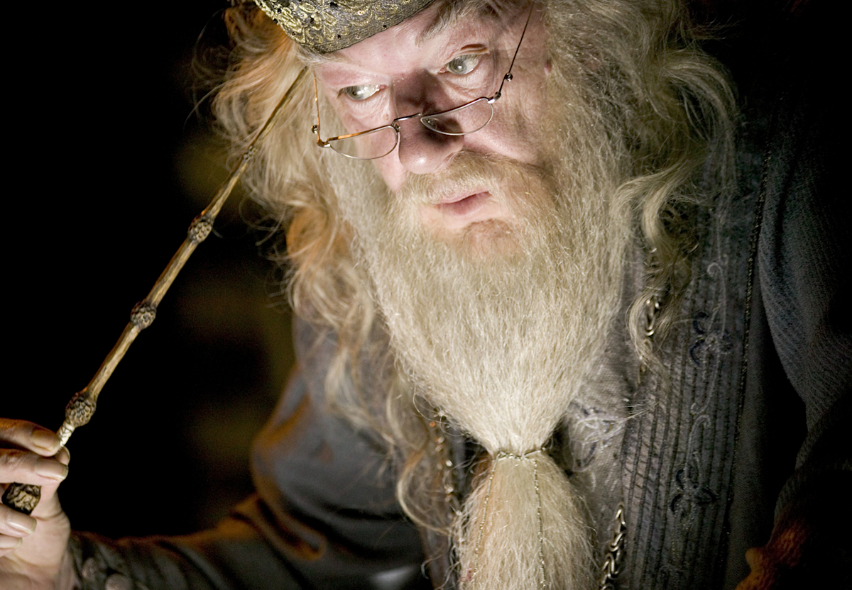 The Elder Wand | Official Harry Potter Encyclopedia