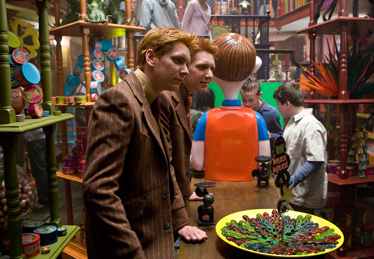 Weasleys' Wizard Wheezes | Official Harry Potter Encyclopedia